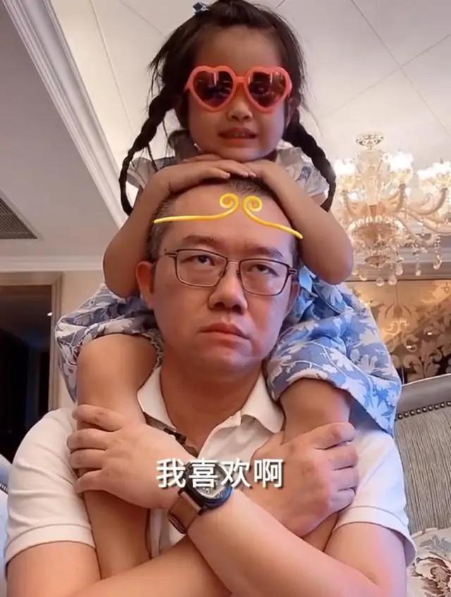 Tu Lei, an emotional show host, why is the popularity of Douyin second ...