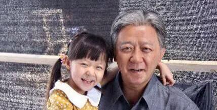 "Parents Love" Jiang Defu's 80th birthday, why did the third generation ...