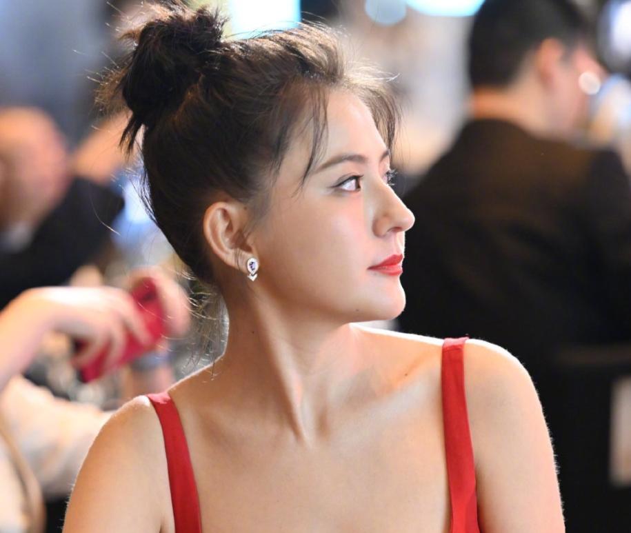 The picture of Baiyunlan dinner, Mao Xiaotong haggard and Ren Min not ...