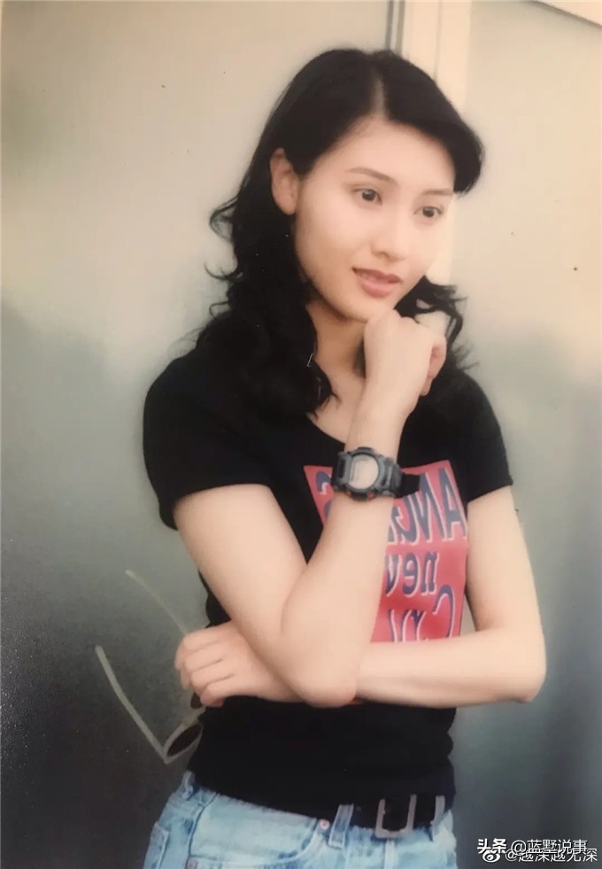 How many stunning photos of Hong Kong artist Li Jiaxin have you seen ...