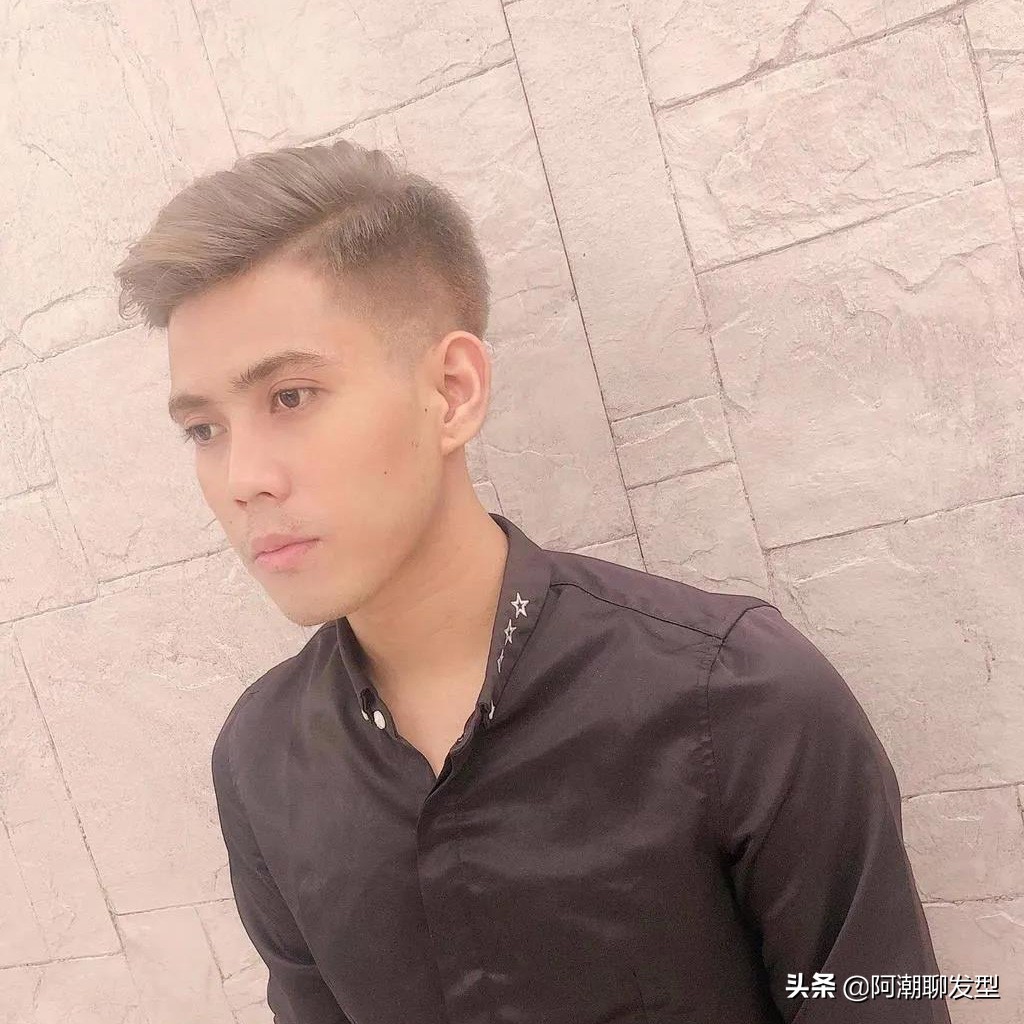 Boys around the age of 20 should avoid naive hairstyles. It is ...