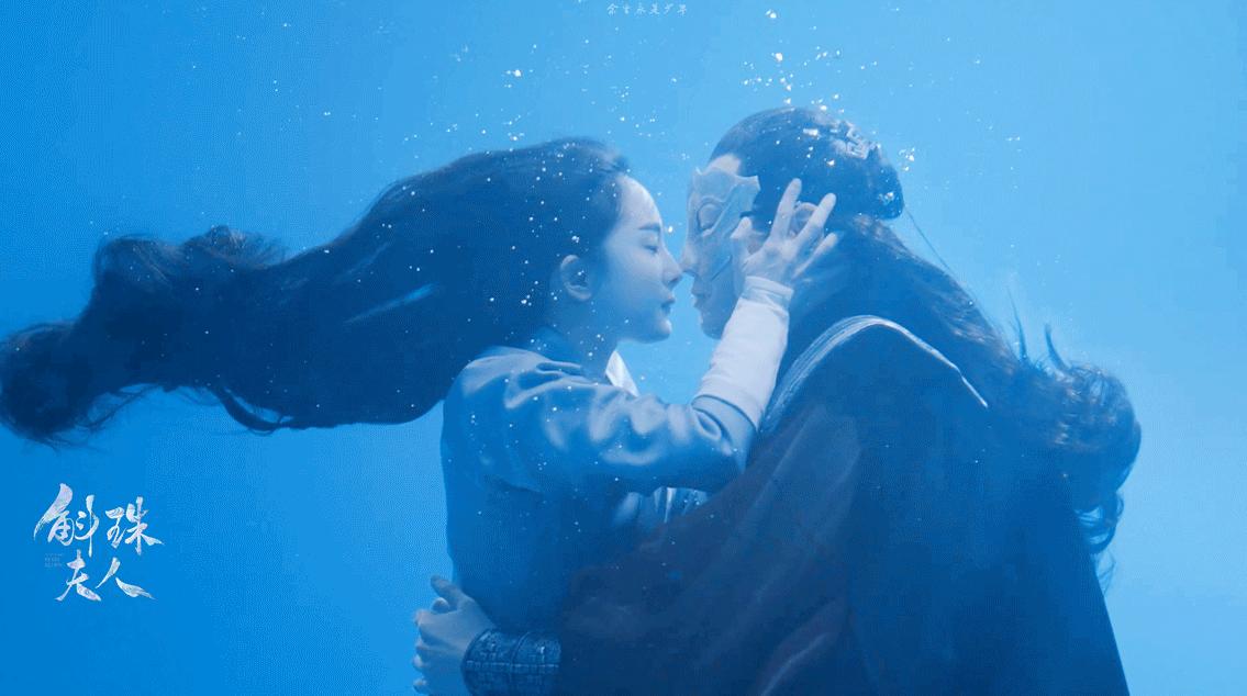 The right way to open the sophisticated "Madam Hu Zhu": TCL T8E-Pro QLED Smart Screen - iNEWS