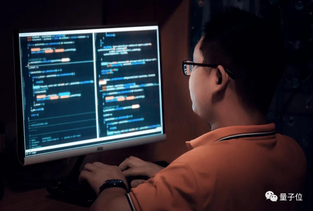 In China, can programmers work for a lifetime? - iNEWS