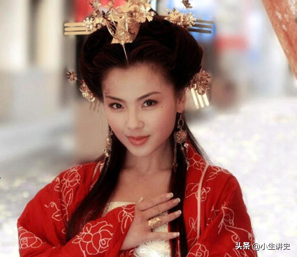 Queen Wei: The Queen Who Plays Desolation to a New Level (3) - iNEWS