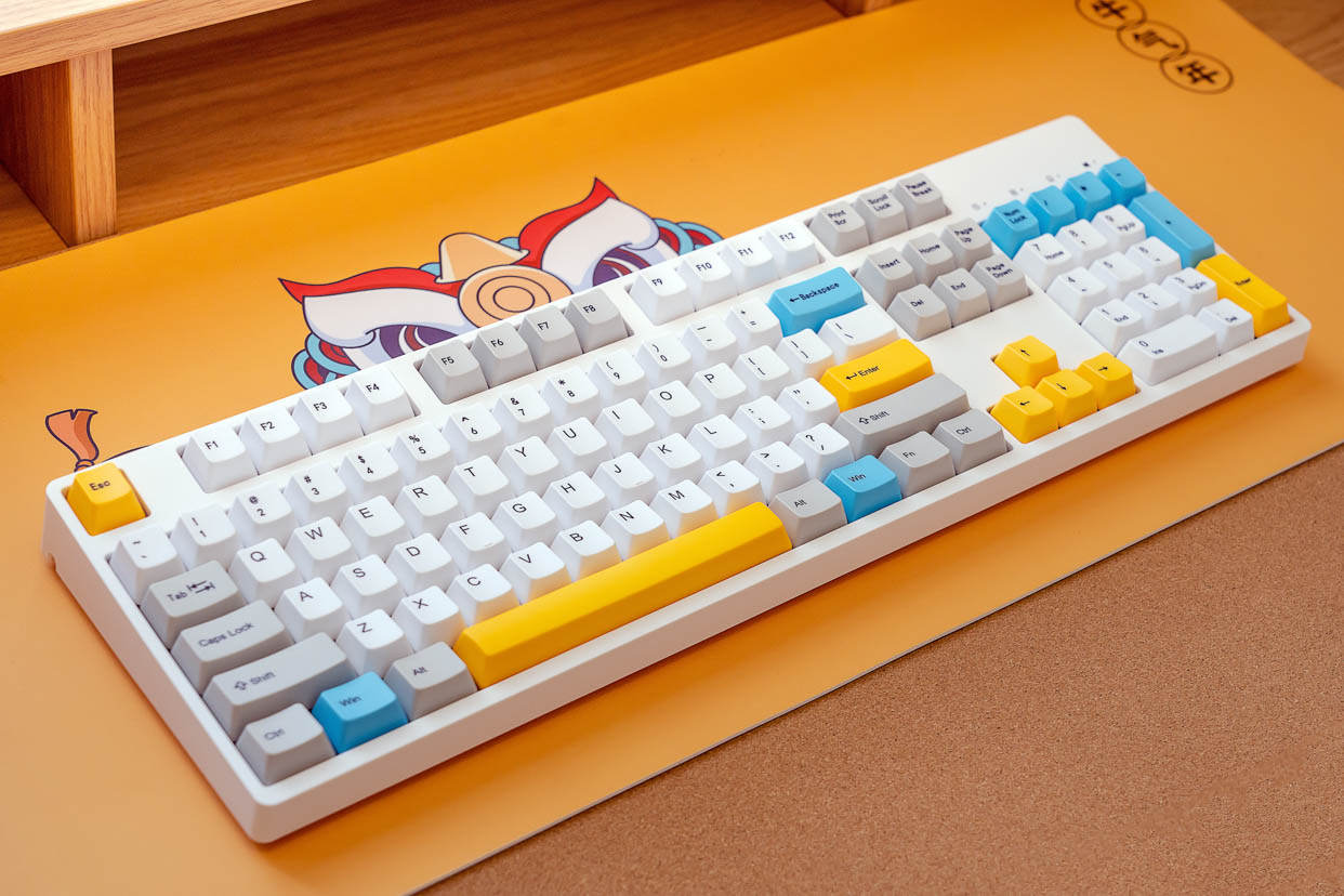 Mechanical keyboard returns perfectly again, GANSS Gauss GS104D Bluetooth wireless mechanical ...