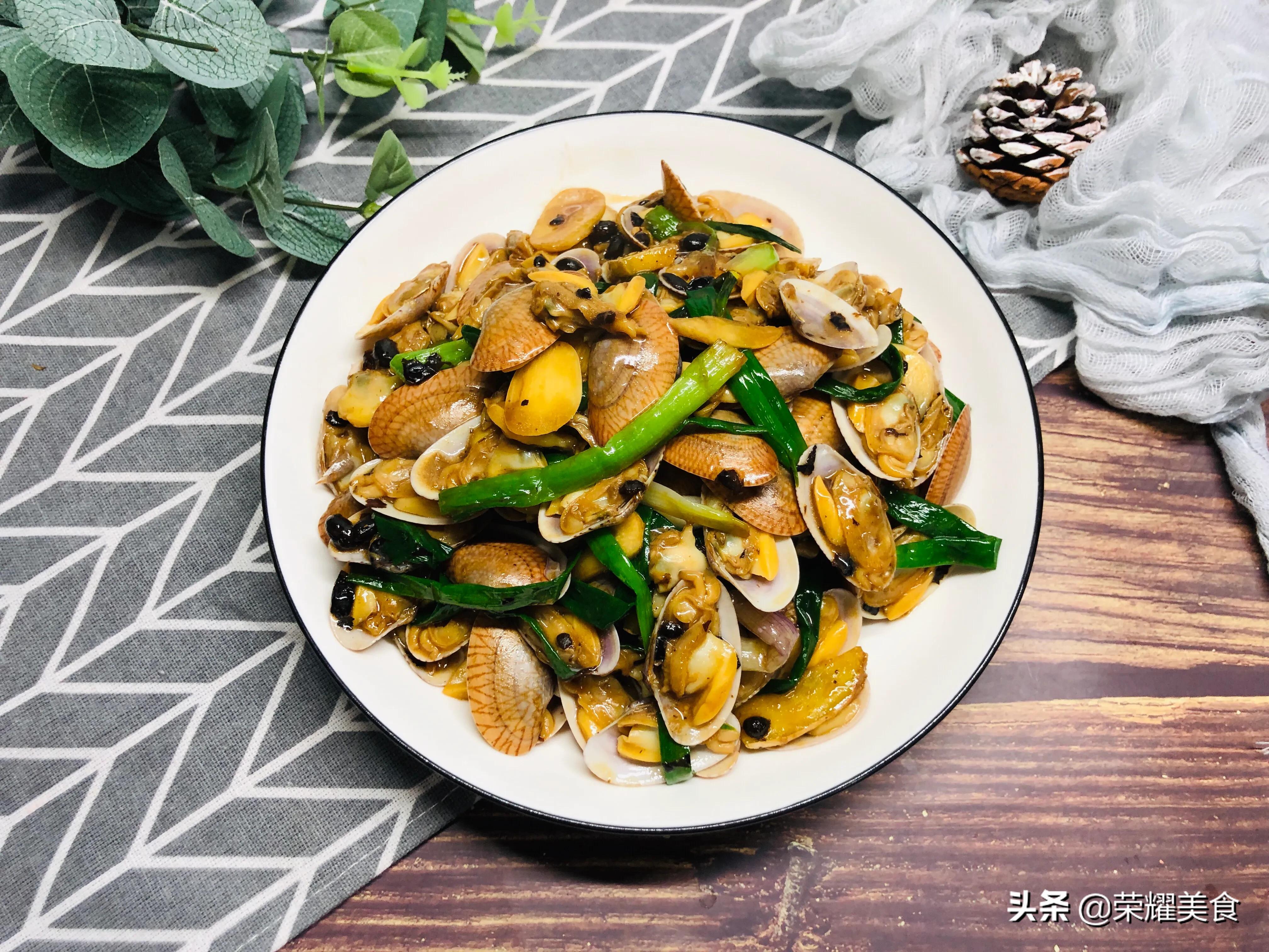 Stir-fried flower beetle is very simple, use one method, you are not ...