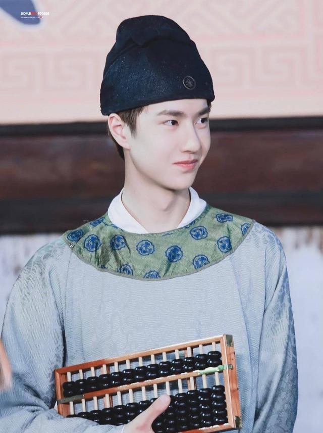 Wang Bo's new drama is simply styling!The shape is better than Lan ...