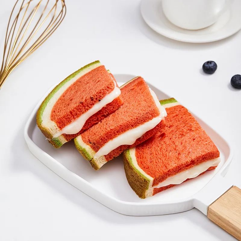 The watermelon toast bread that bursts in one bite is delicious and fun ...