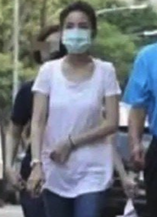 Lin Yichen sent her father-in-law to work, exposed!Please peace at 6 o'clock every day after 7 ...