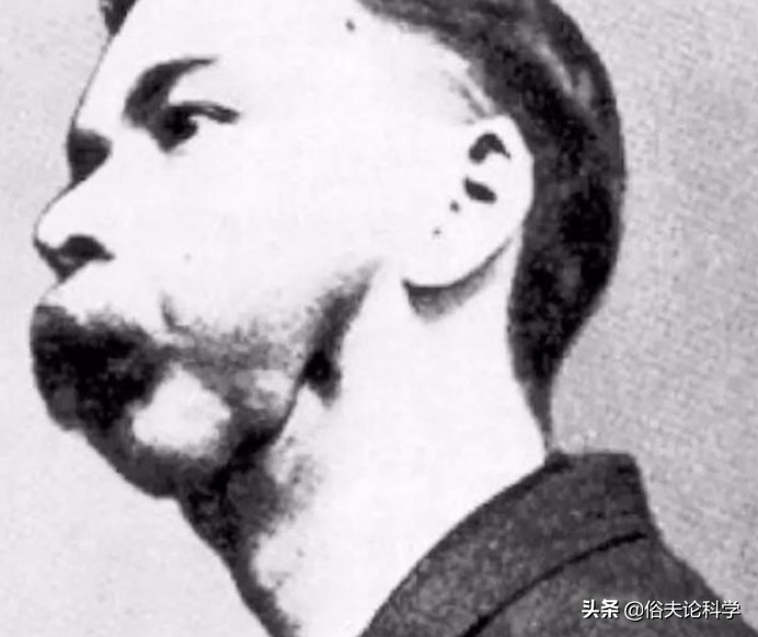 What happens if I drink nuclear waste water?The foreign guy firmly ...