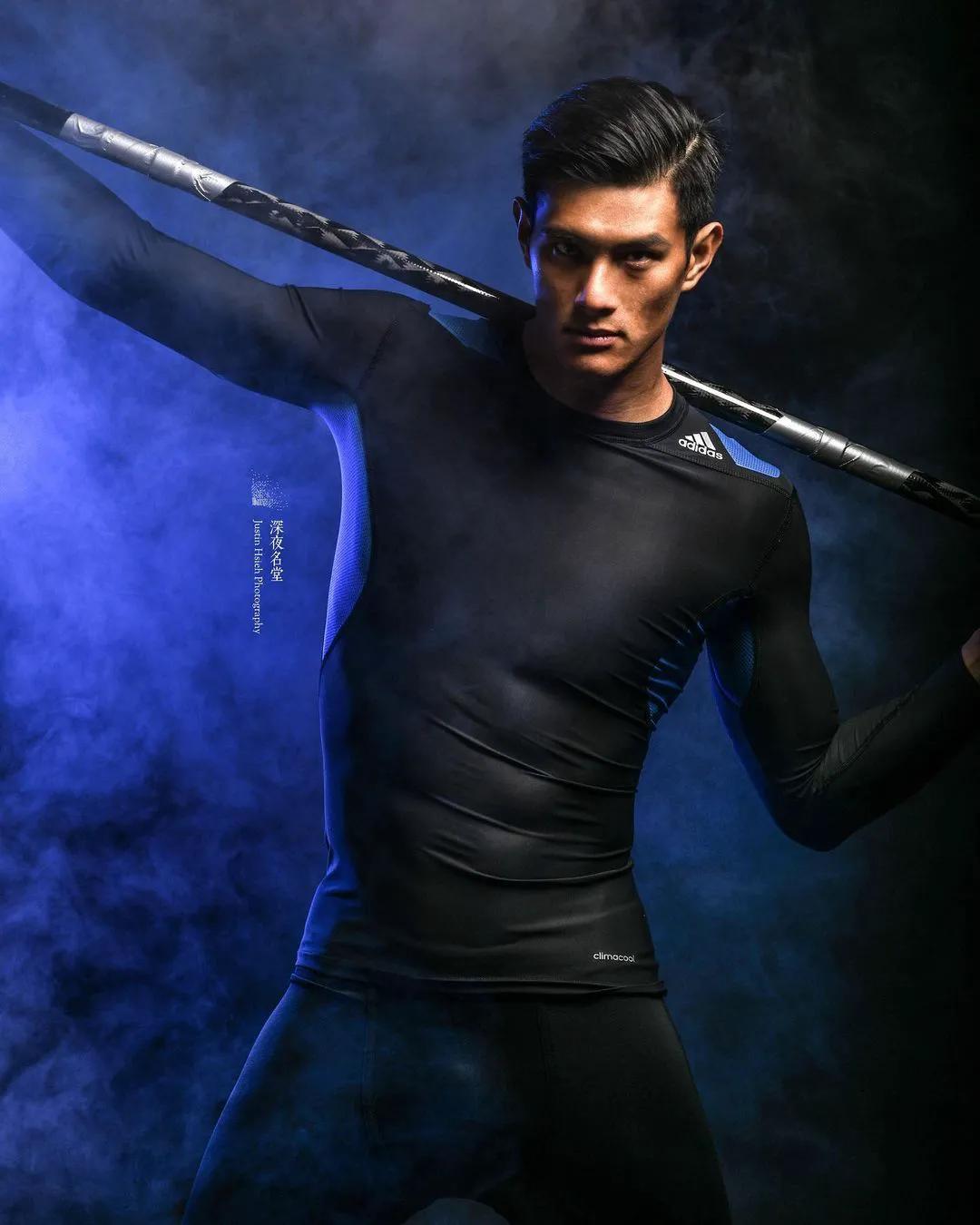 JUSTIN HSIEH 深夜名堂 - 資訊咖