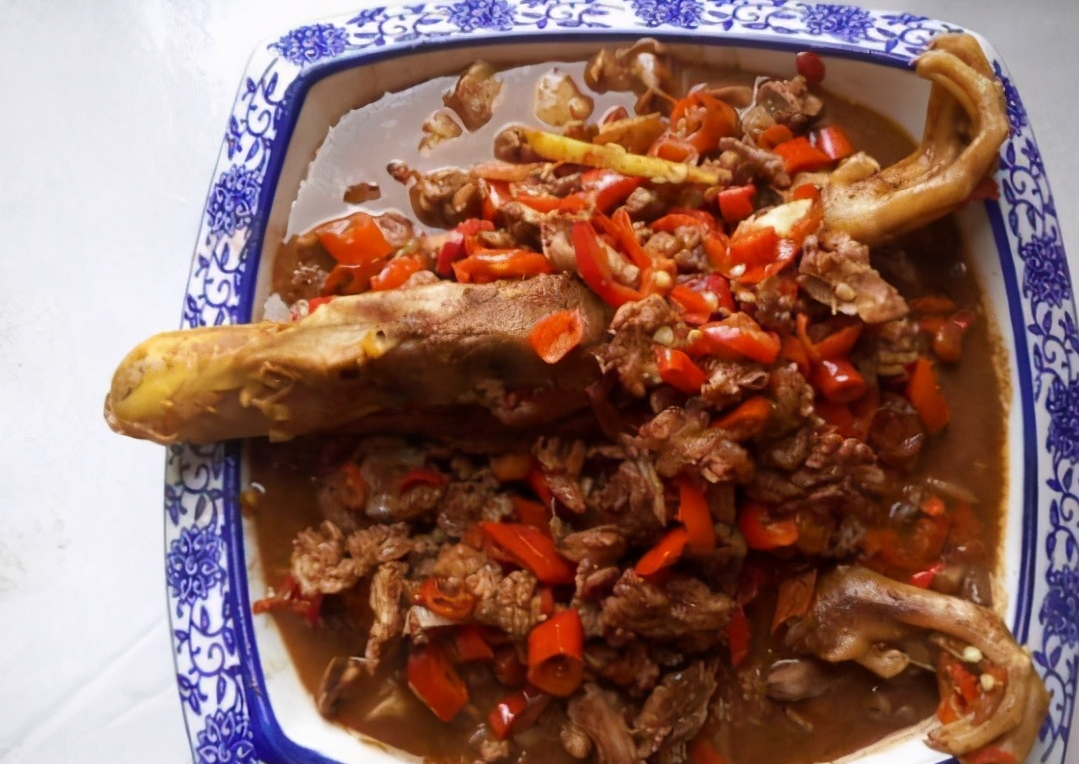 In Pingxiang, Jiangxi, there is a taste called "Lotus Blood Duck". Have ...