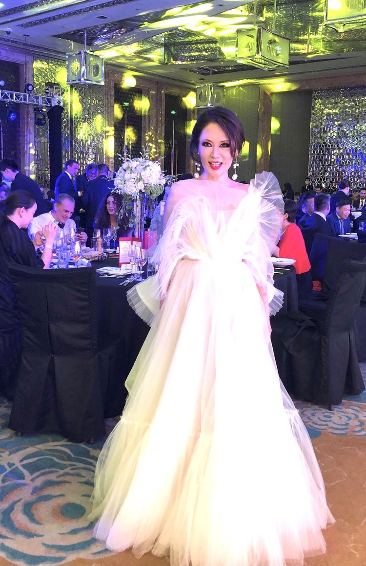 Singer Ye Lu was invited to attend the 11th 2021 Golden Panda Awards ...