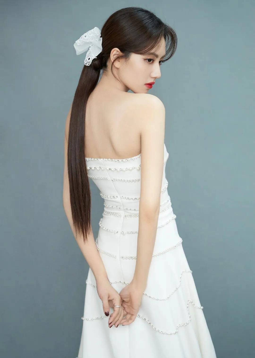 Liu Xijun, beautiful people, sweet songs, pure and invincible, sing ...