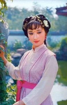 In "Dream of Red Mansions", why Xiangling is so infatuated with Xue Pan ...
