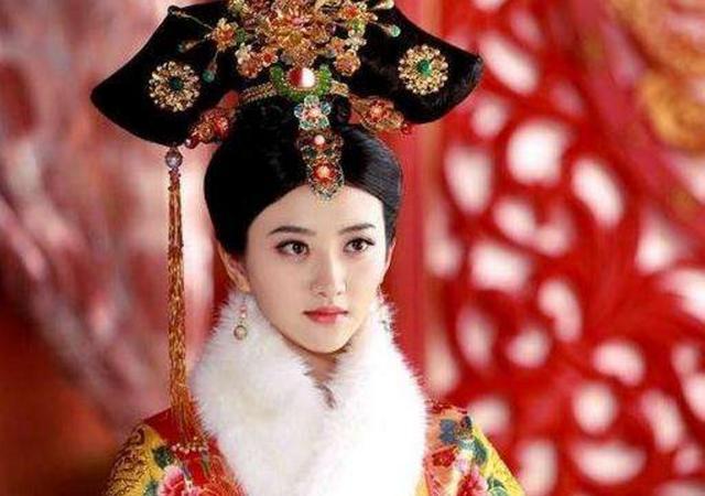 A 12-year-old girl married and gave birth to 3 sons, all heroes, but ...