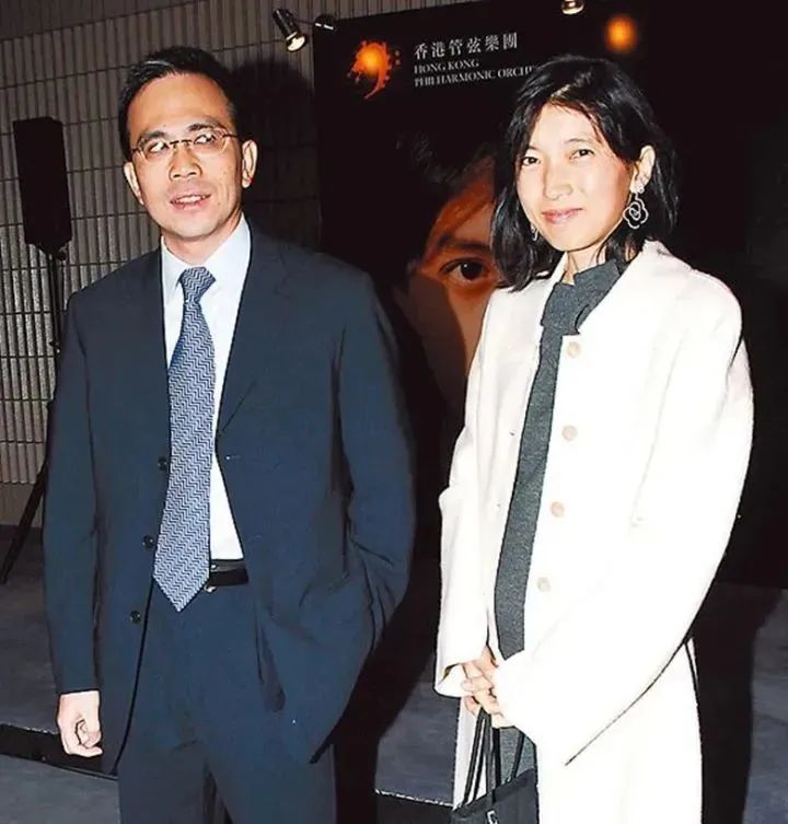 Li Ka-shing's eldest daughter-in-law appeared, with extraordinary ...