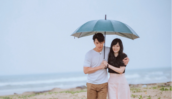 Wu Zun's wife's cold age does not lose her husband. Not only does she ...