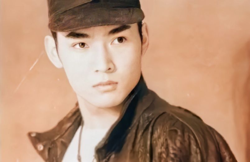 53-year-old Jiao Enjun: The life of the most beautiful man in costume ...