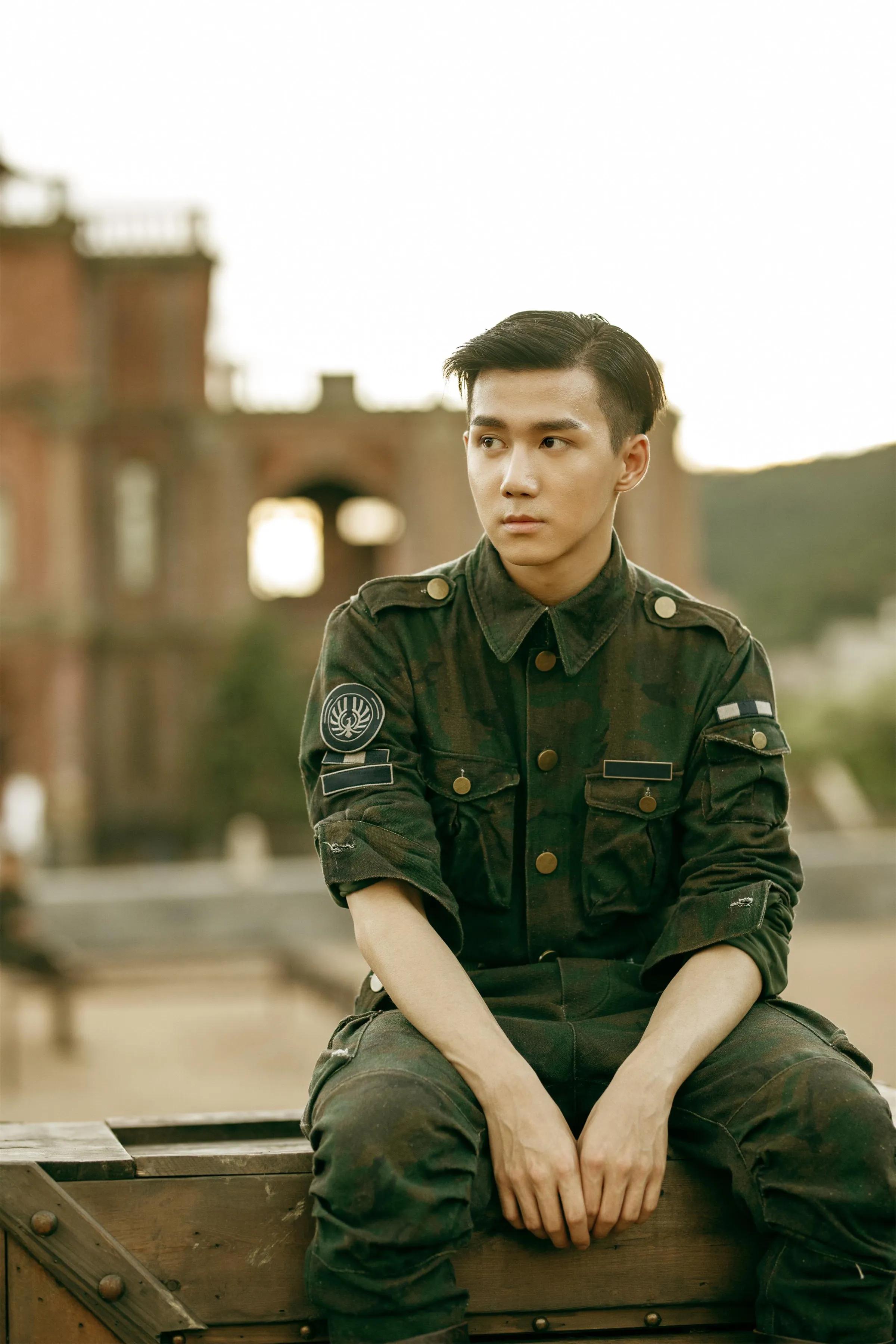 Look at Zhou Sheng's old hero, and then at Yulouchun's hero, ask for ...