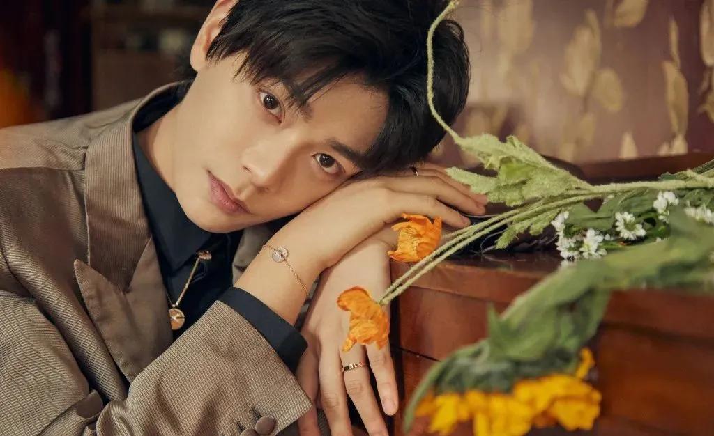 Little gossip, Ding Yuxi, Bai Jingting, Zhou Dongyu, Li Yifeng - iNEWS