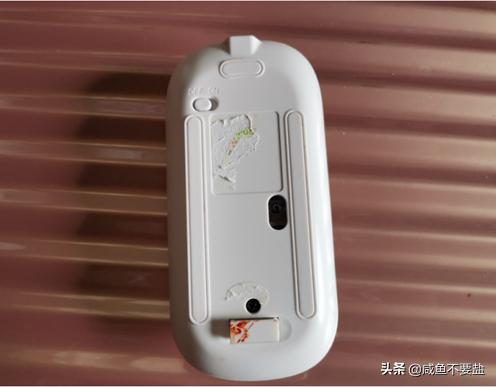 What does the inside of a wireless mouse look like?Let's take a look at ...