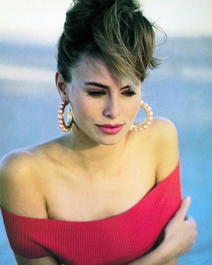 Supermodels are not smirking?Come see the supermodel Niki Taylor with a ...