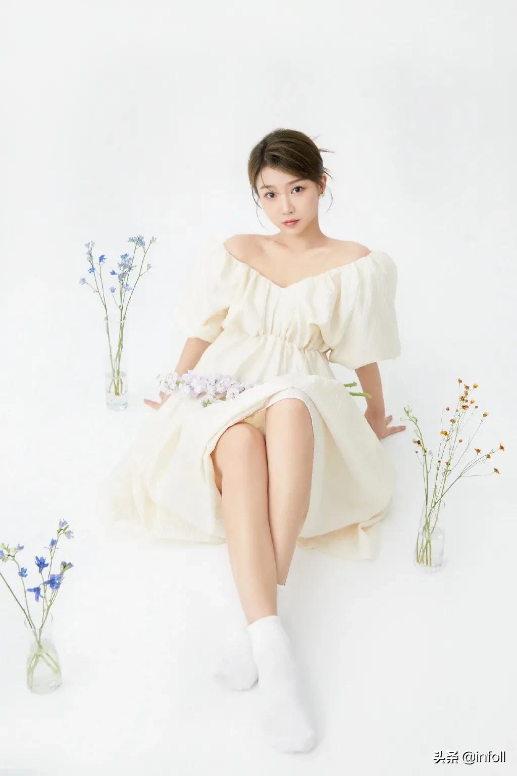 Lin Junyi set of small fresh photos - iNEWS