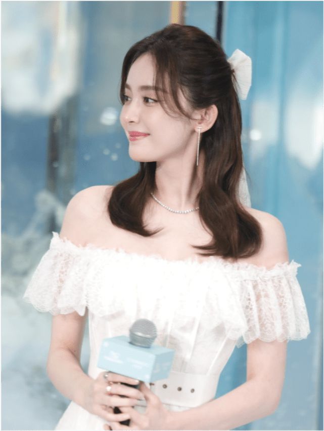 Nazha's latest picture is like a person who has changed. Fans blamed ...