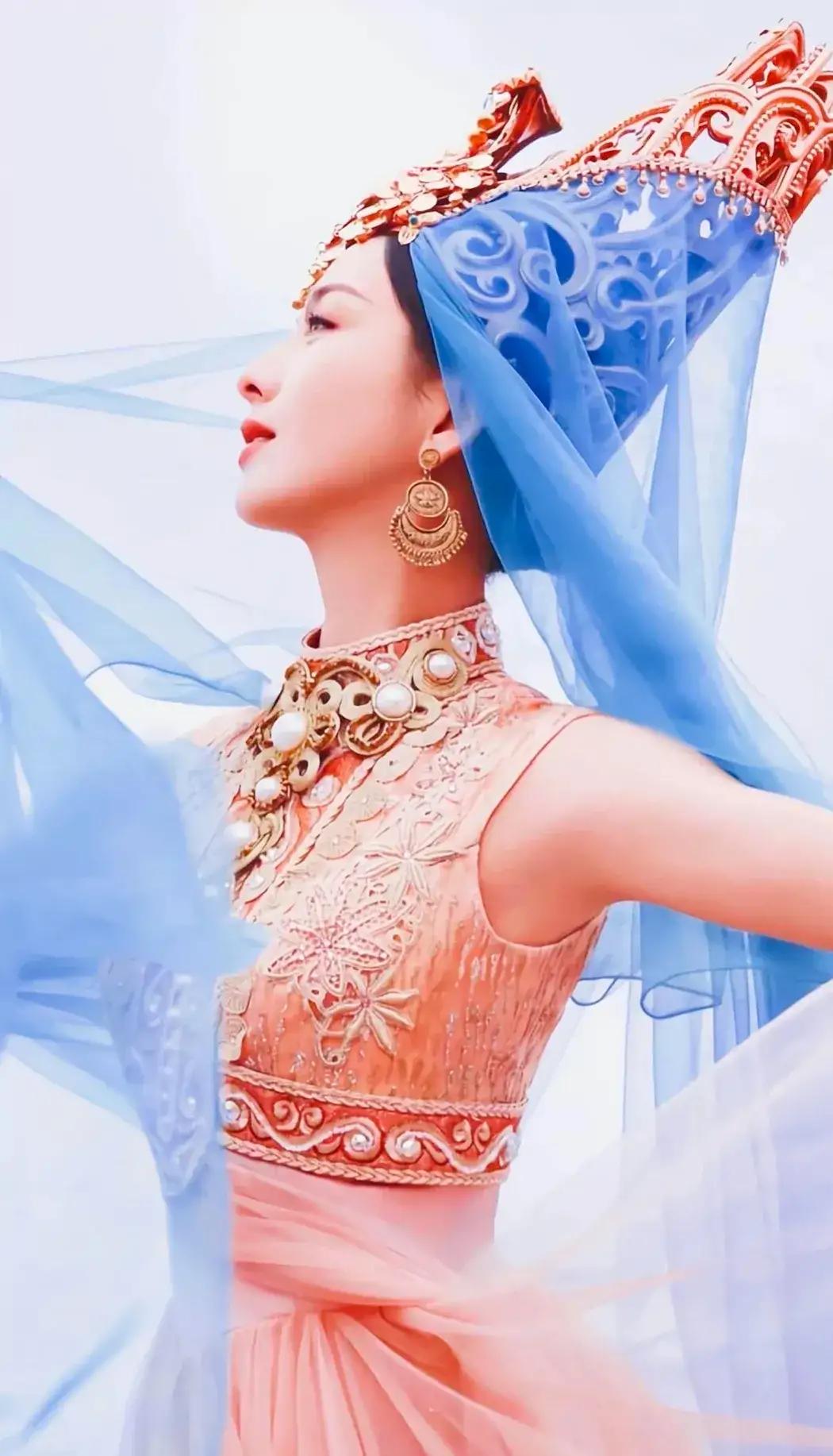 Actor Tong Liya's beautiful photos - iMedia