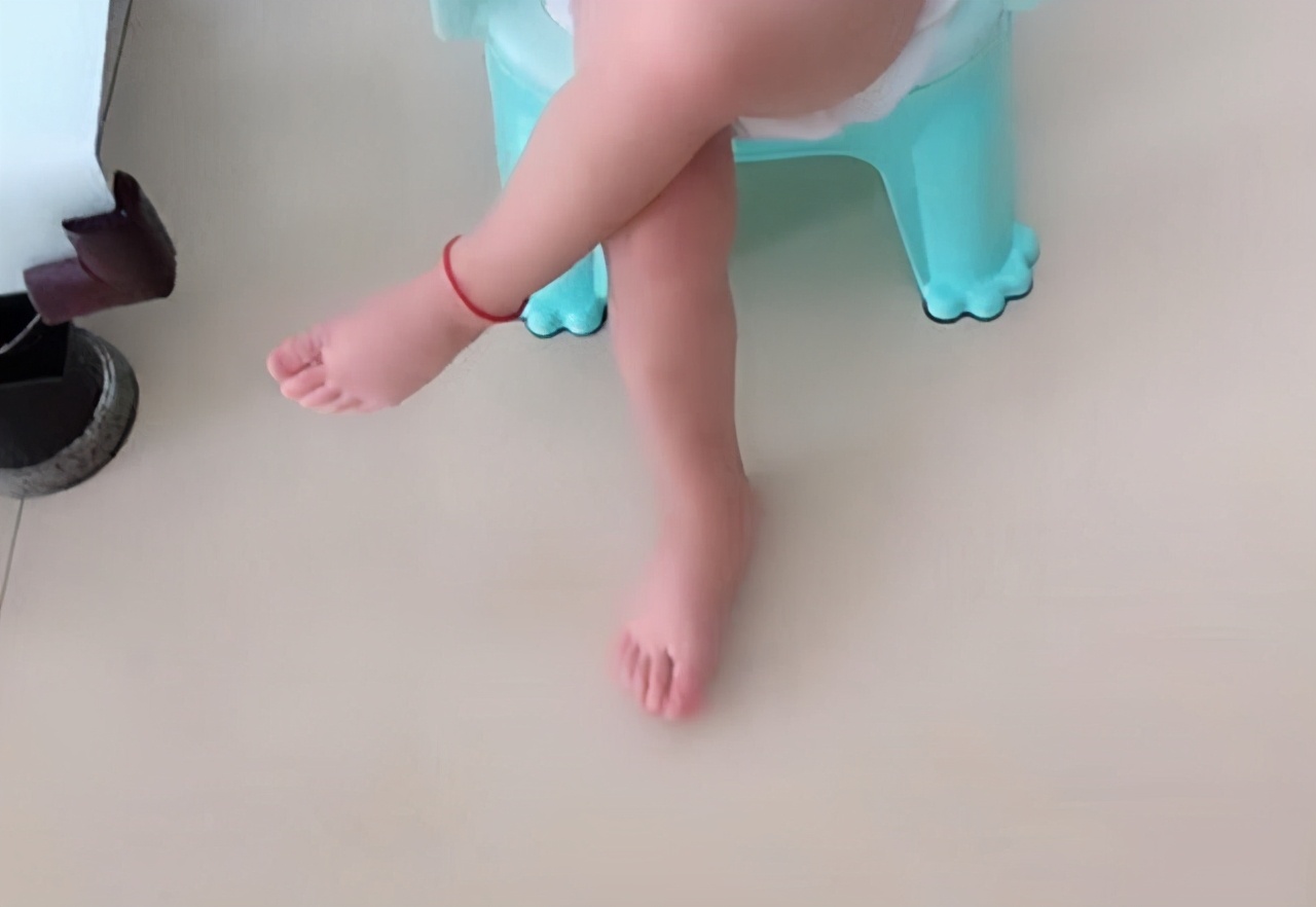 Wearing diapers all the time, the baby will not establish excretion ...