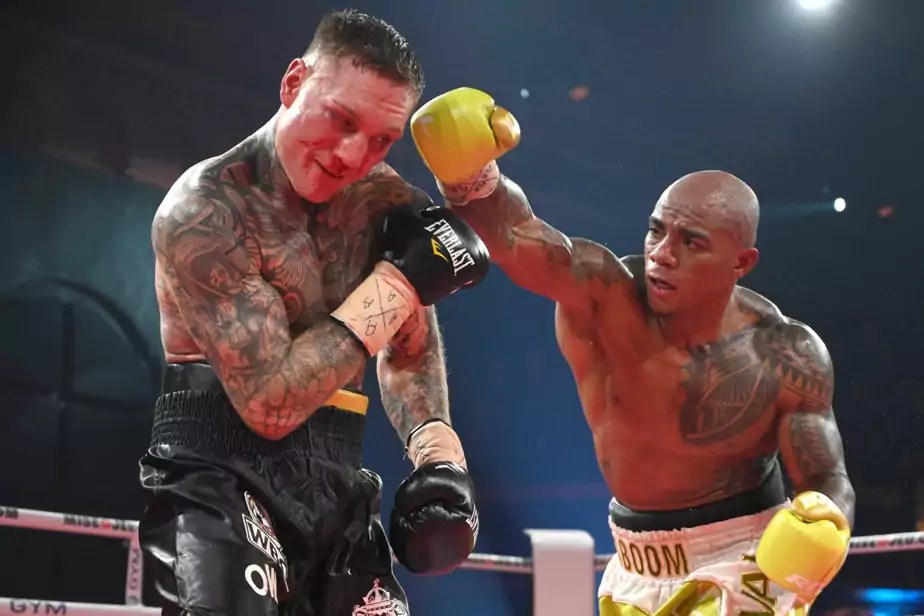 Today, the first world boxing champion was born in the eighteenth level ...