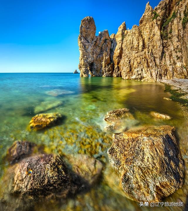 Dalian "One City Contains Two Seas": The Yellow Sea and Bohai Sea are ...