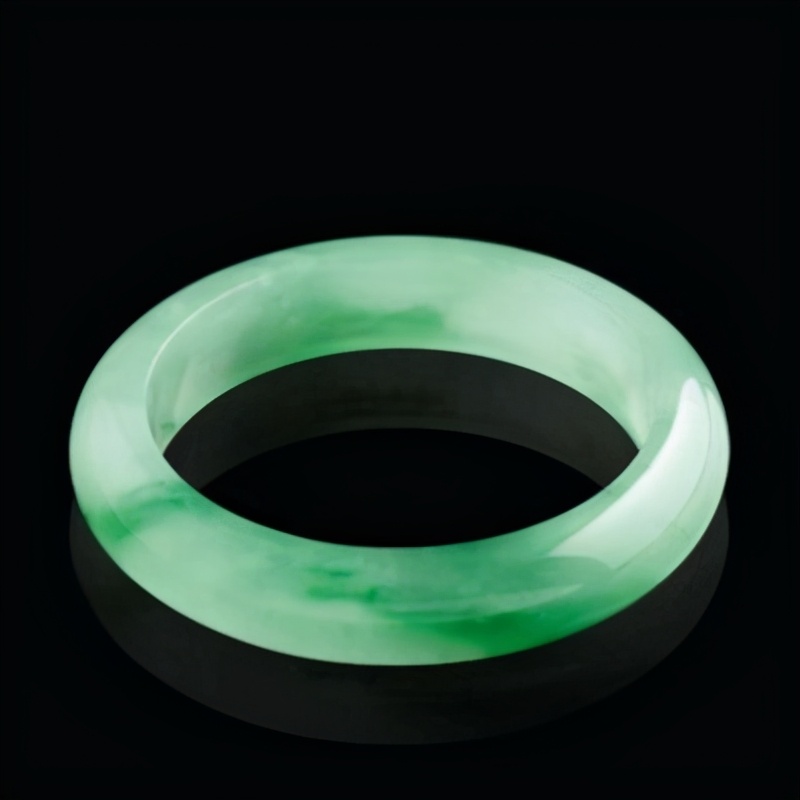 Detailed explanation of jade bracelets, teach you to understand jade ...