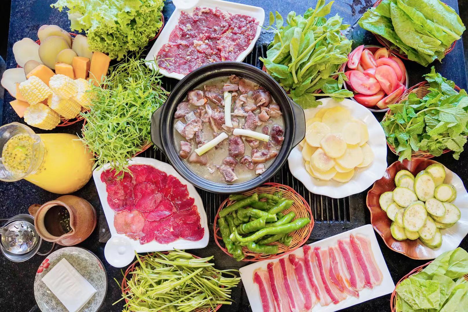 Chinese Hot Pot Tour - iNEWS