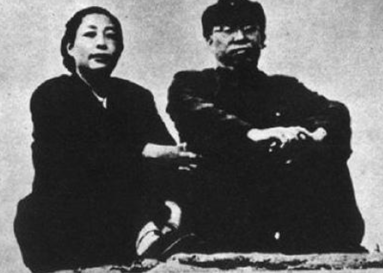 Lin Yueqin: After marrying Luo Ronghuan, she learned that her ex ...