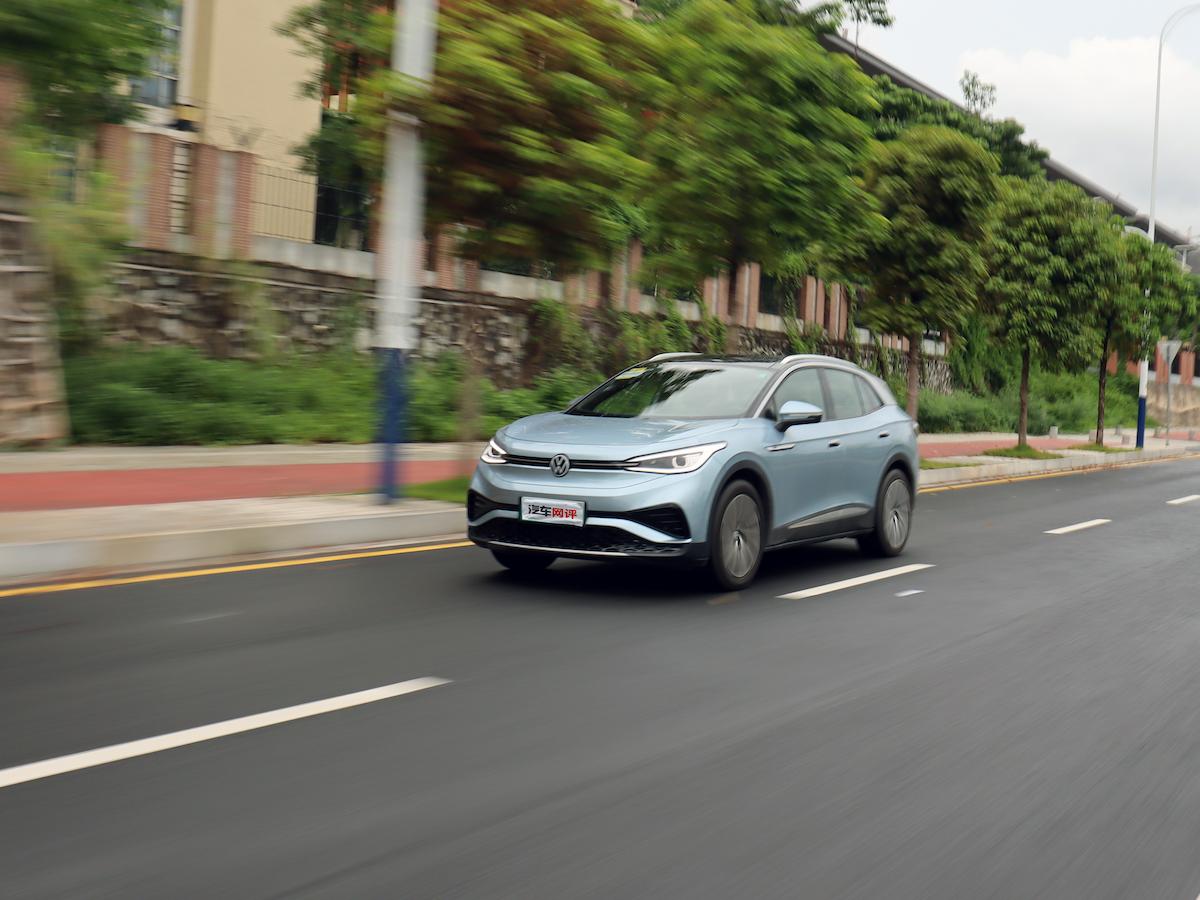 Dynamic comparison: SAIC Volkswagen ID.4 X meets its own brand flagship ...