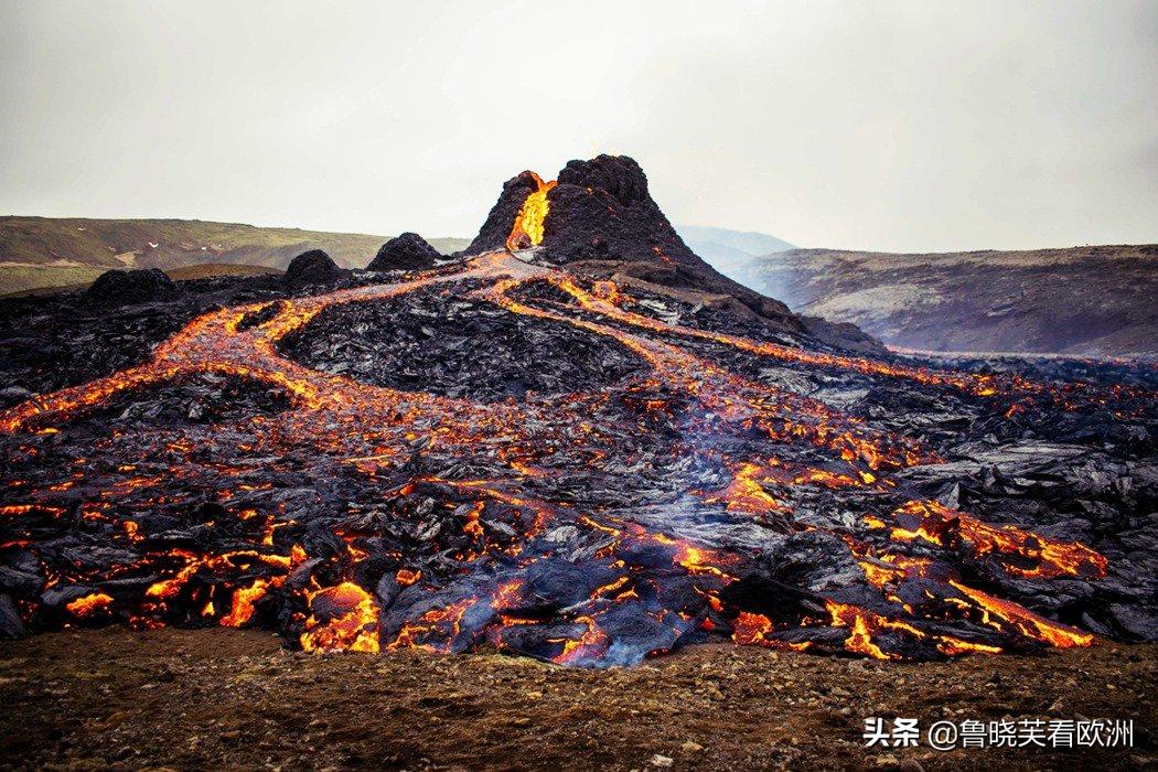 Iceland volcano broke out, large number of tourists came, on-site egg ...