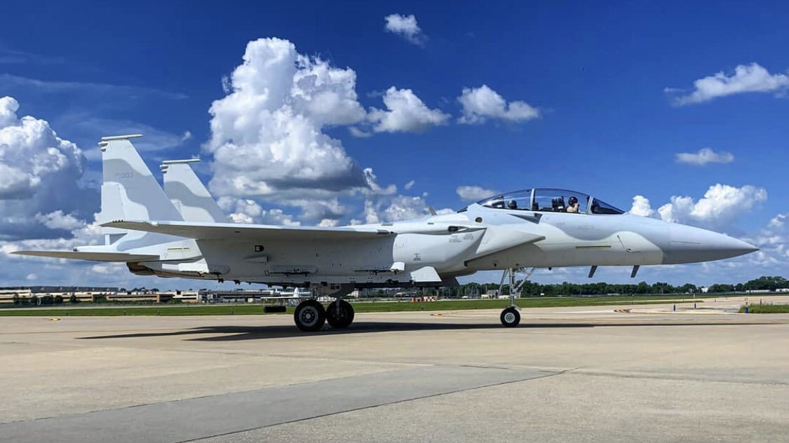 The F-15QA Divine Bird fighter is officially delivered, Qatar is even ...