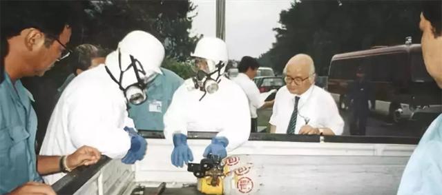 What changes will happen to the human body exposed to nuclear radiation ...