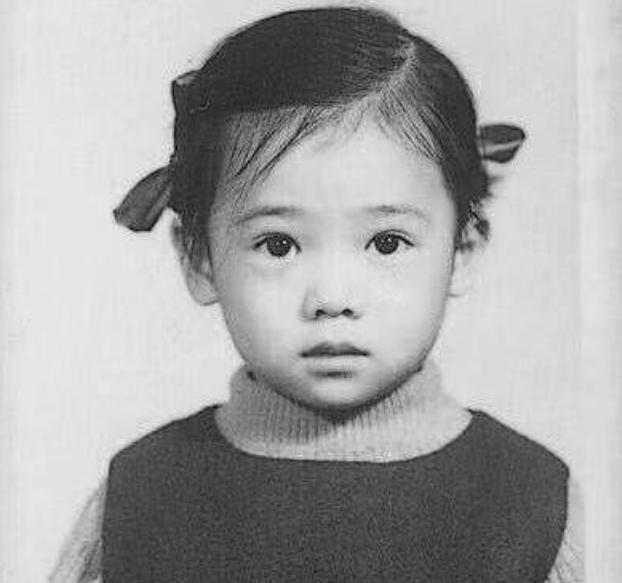 Weng Hong: He became famous at the age of 25, had 3 romances and 2 ...