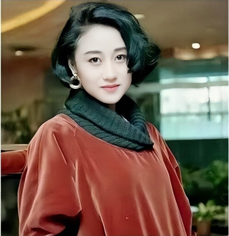 How beautiful was Lizhi when he was young?Jet Li abandoned her son for ...