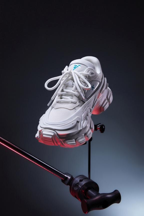 OGR mecha shoes, ambition and strength coexist - iMedia