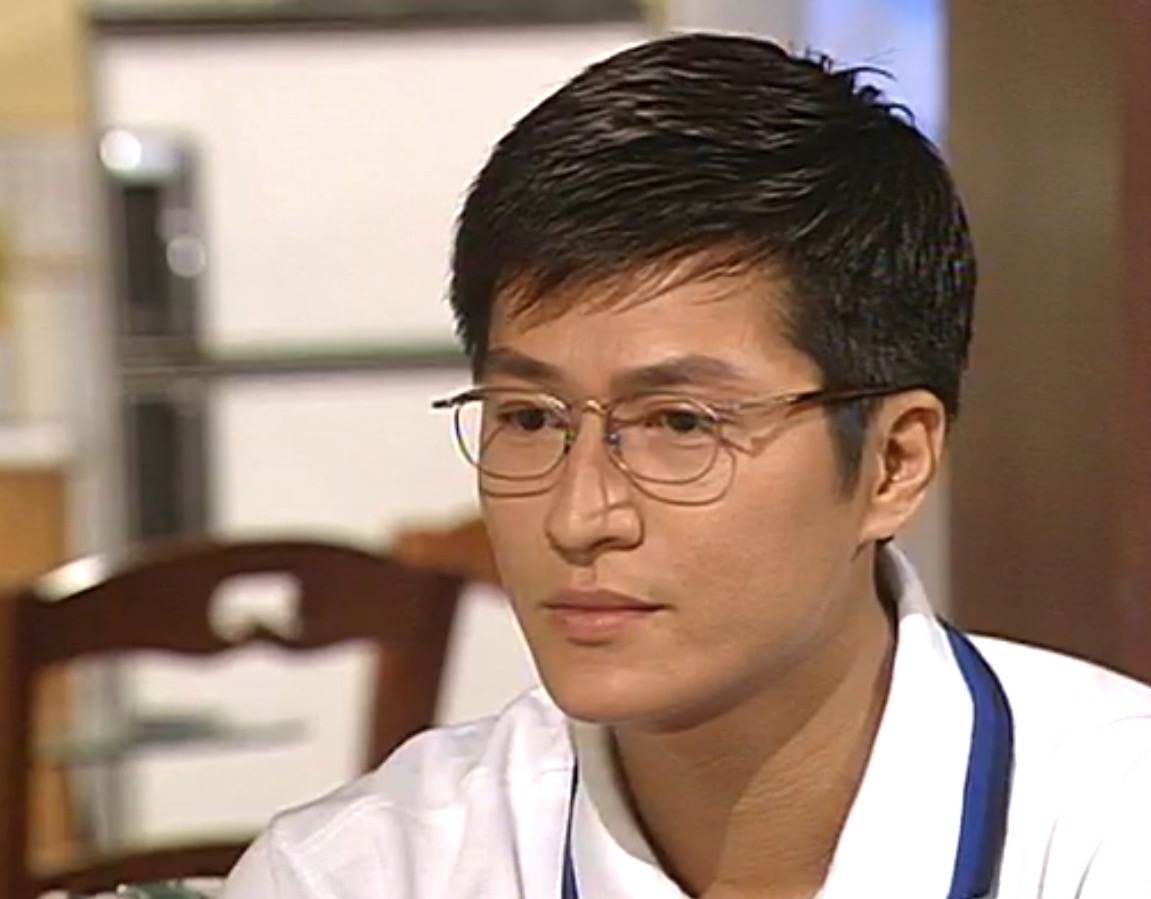 Another frozen age male god!59-year-old Lin Weichen frequently appeared ...