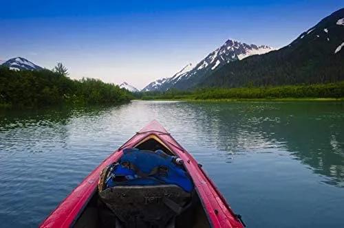 The bizarre "Cannibal Lake" - iNEWS
