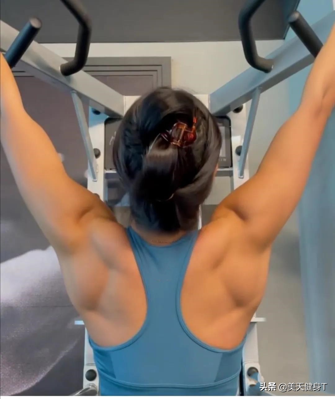 Female bodybuilding champion with a height of 1.7 meters, charming ...