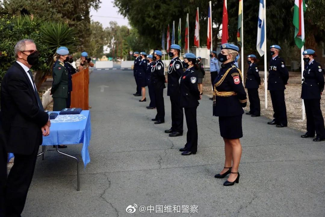 Chinese peacekeeping police in Cyprus awarded the United Nations Medal ...