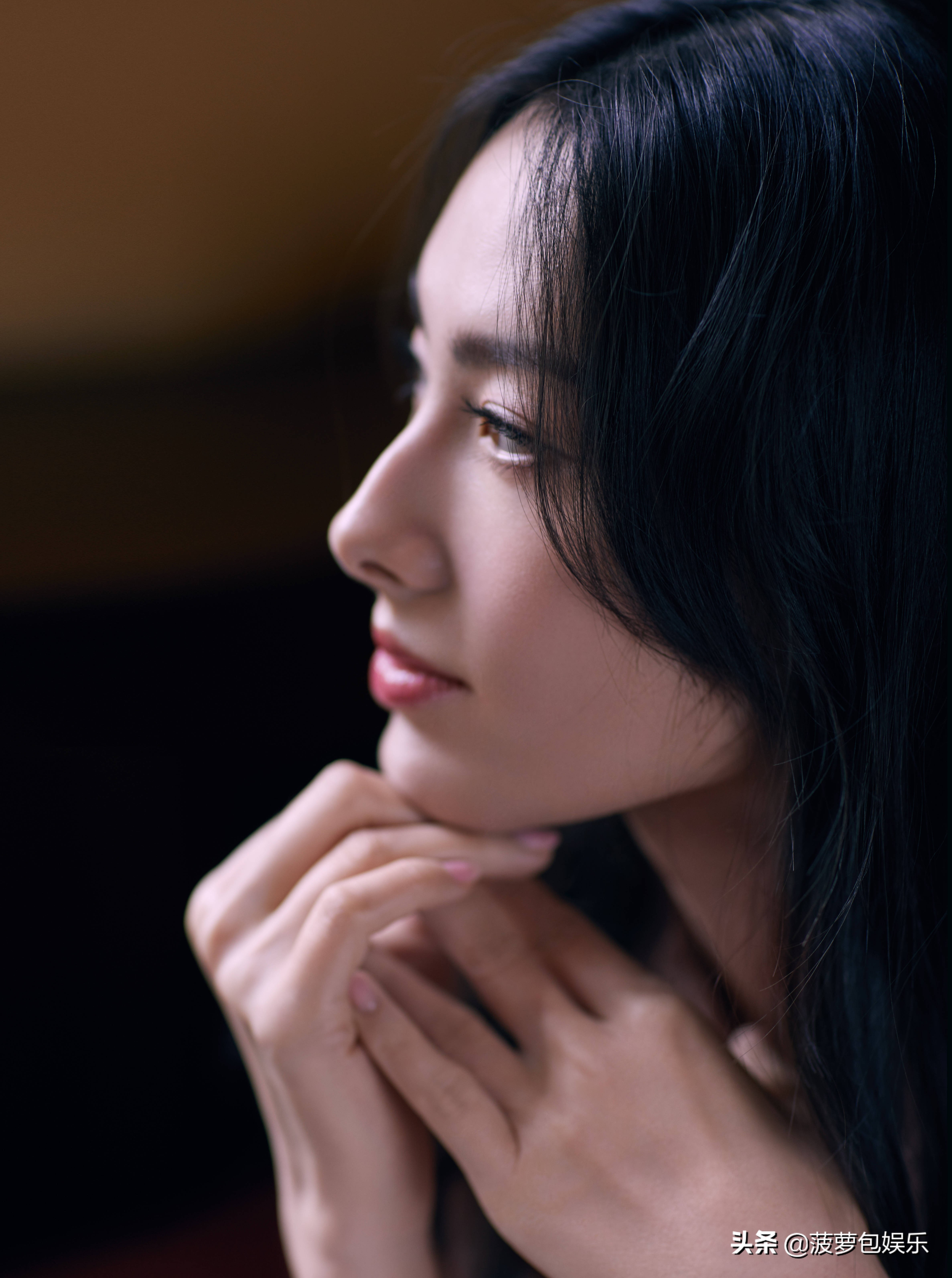 Liang Luo Shi: He was originally the darling of the Emperor, but fell ...