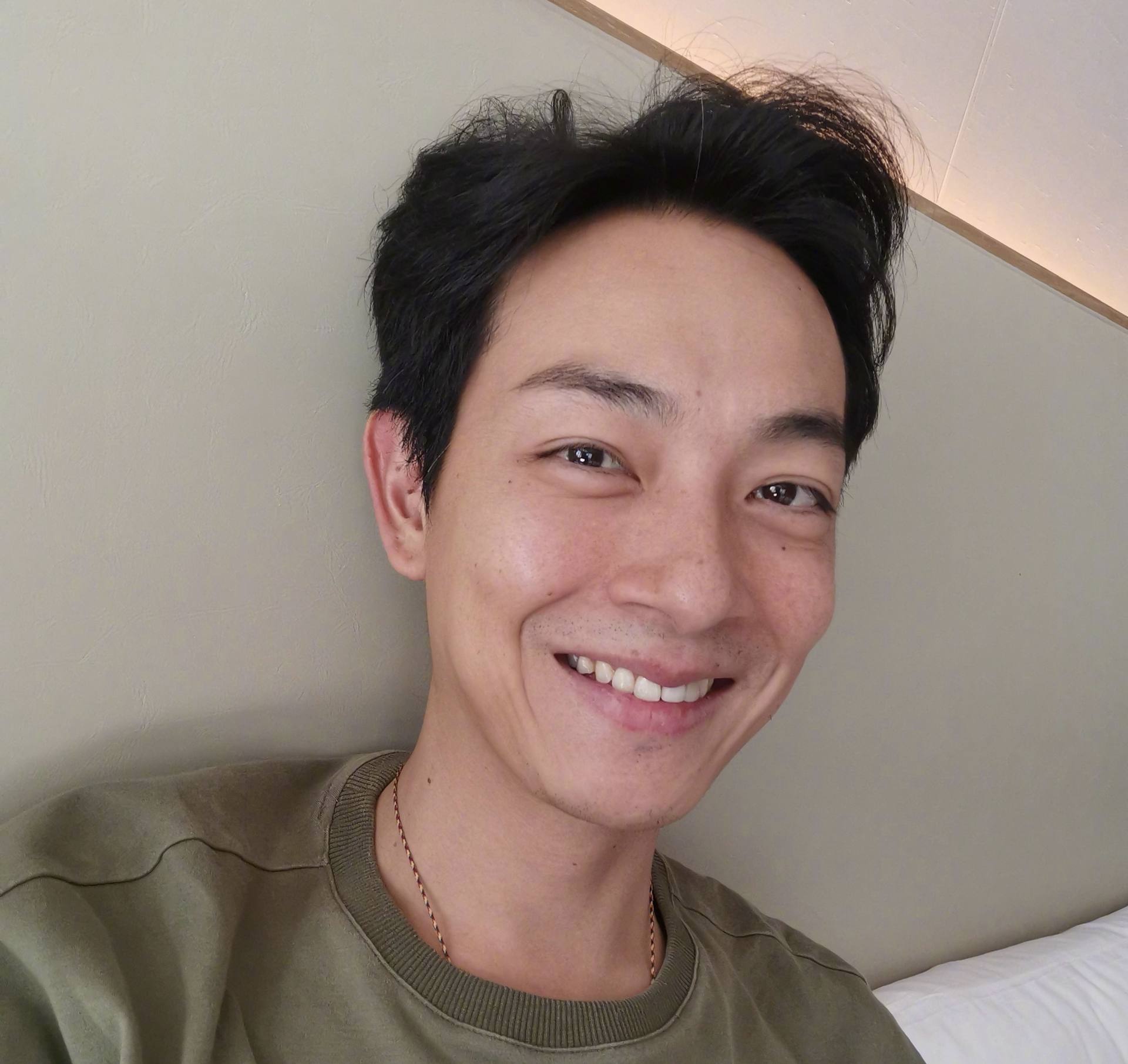Congratulations!TVB actor Liang Jinghui went north to become a movie ...