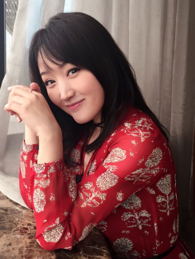 Once a female singer in the mainland entertainment industry: Yang ...